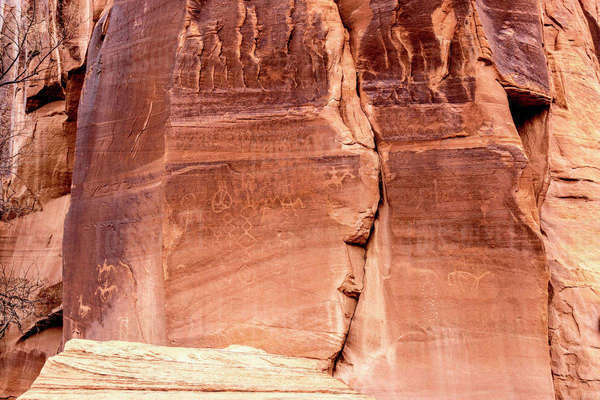 USA, Arizona, Rock face with petroglyphs in Canyon de Chelly National ...