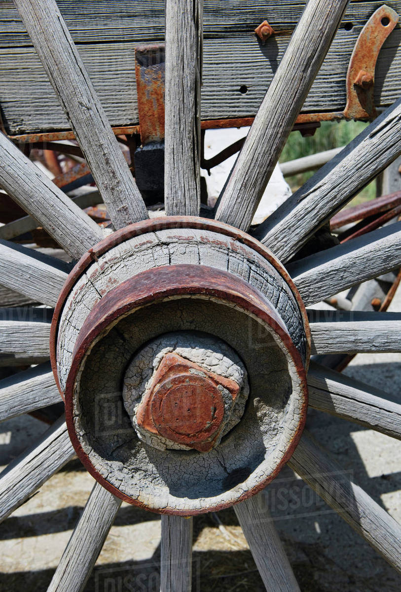 A wagon wheel - Royalty-free Stock Photo | Dissolve