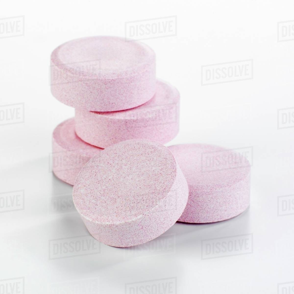 Five effervescent magnesium tablets - Royalty-free Stock Photo | Dissolve