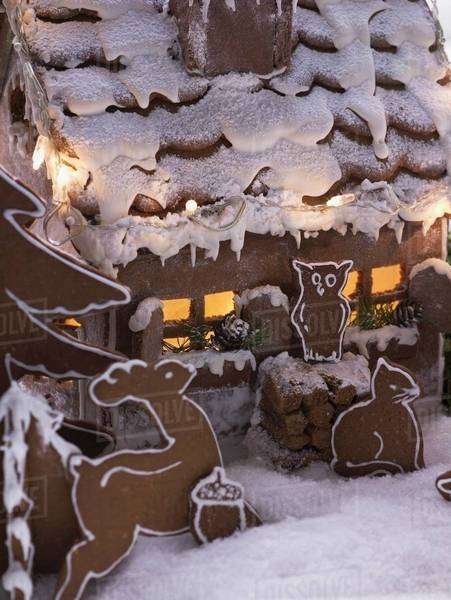 Gingerbread house with gingerbread animals - Royalty-free Stock Photo ...