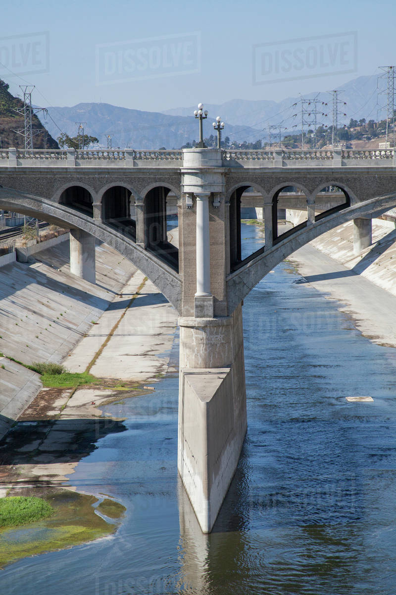 Bridge over urban aqueduct of Los Angeles River, Los Angeles ...