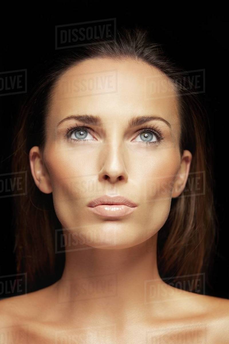 Close-up portrait of pretty young lady with perfect healthy skin ...