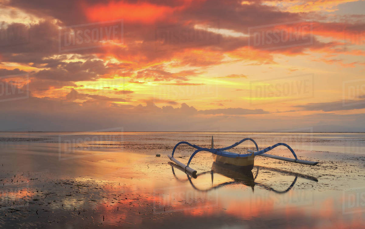 Jukung on beach at sunset, Sanur beach, Denpasar, Bali, Indonesia ...