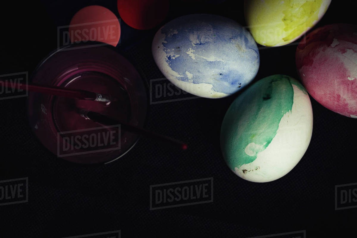 Set of poorly colored eggs - Royalty-free Stock Photo | Dissolve