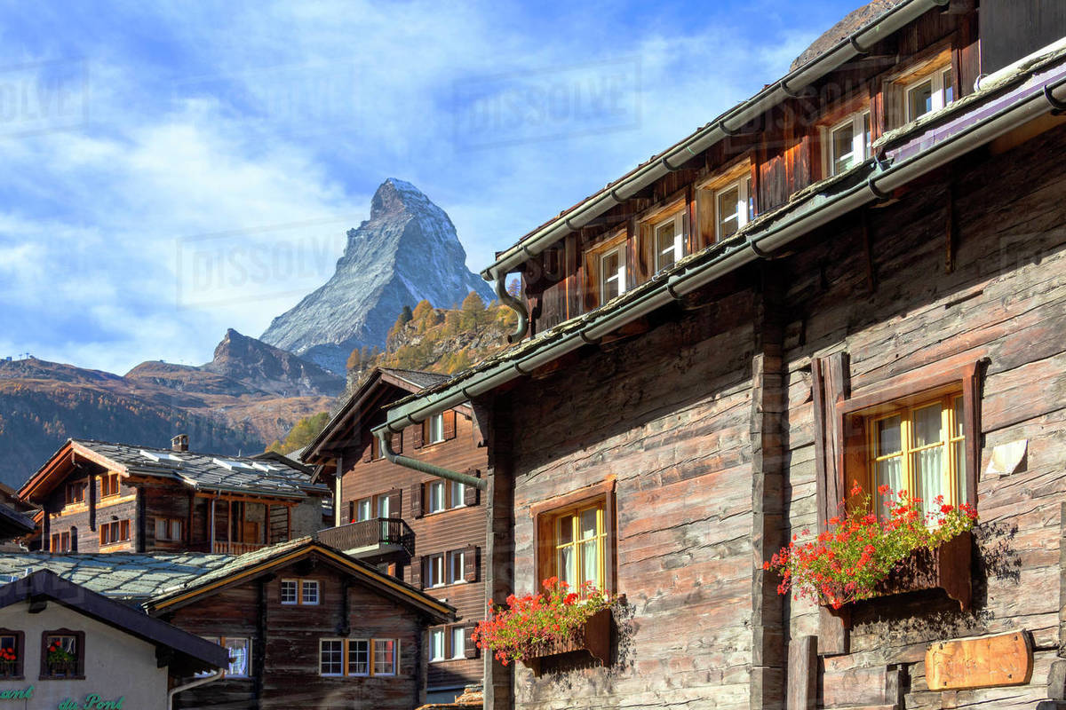 Wooden houses below Matterhorn in Zermatt, Switzerland, Europe ...