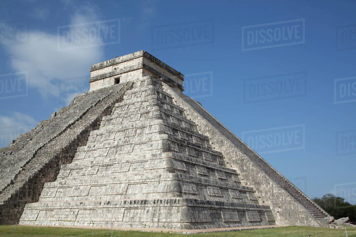 El Castillo, Chichen Itza, UNESCO World Heritage Site, Yucatan, Mexico ...