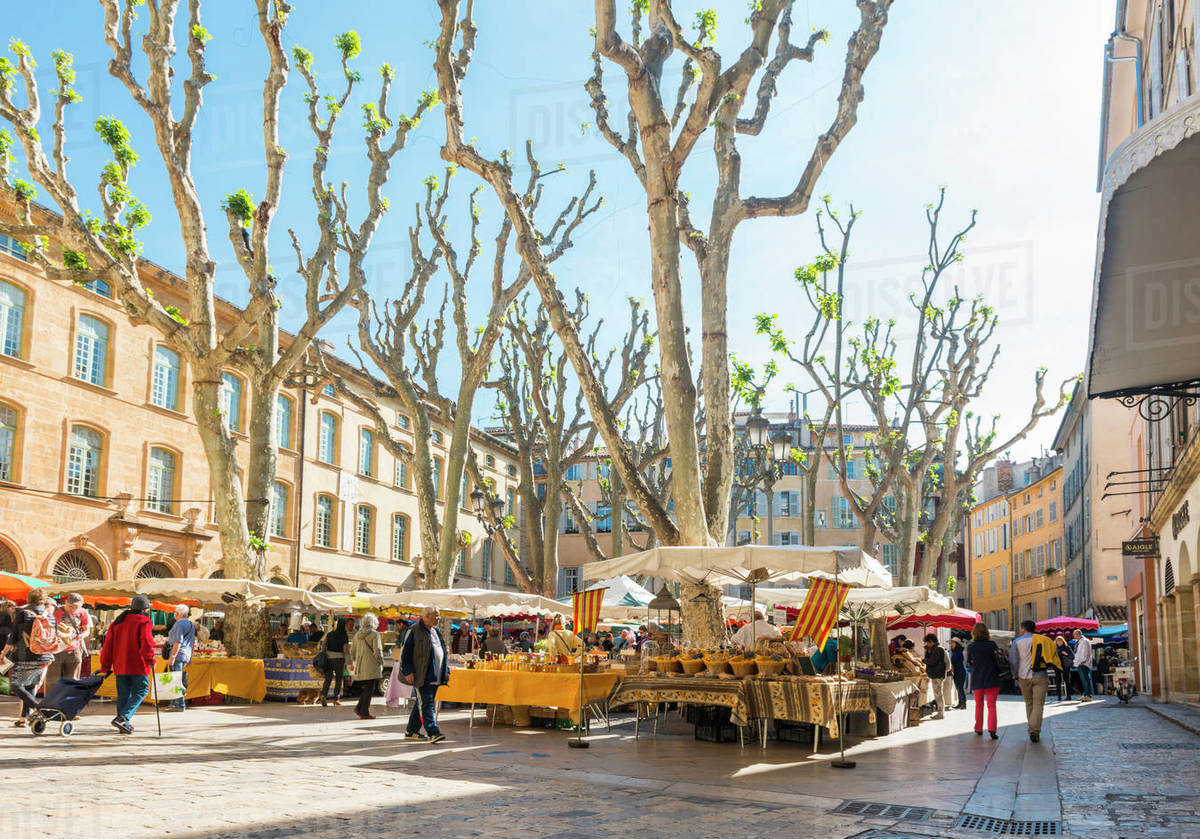 Market in Aix en Provence, Bouches du Rhone, Provence, Provence-Alpes ...
