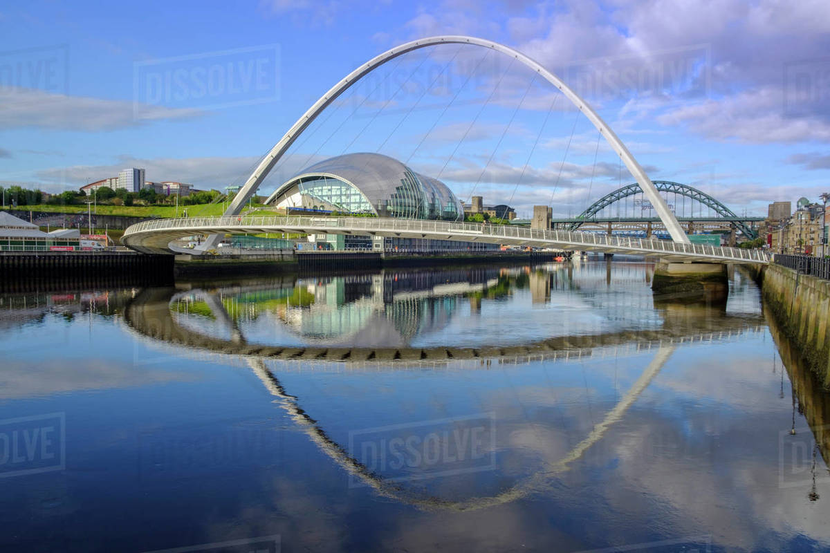 The Sage Arts Centre, Gateshead Millennium Bridge and Tyne Bridge over ...