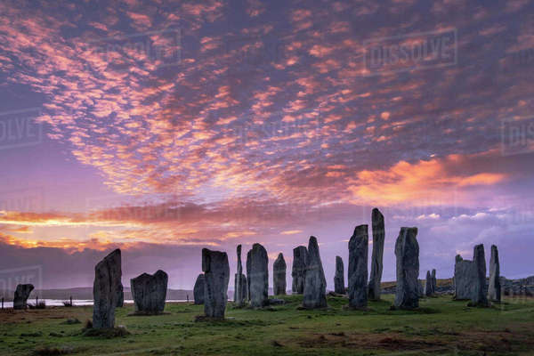 The Callanish Standing Stones at sunrise, Callanish, Isle of Lewis ...