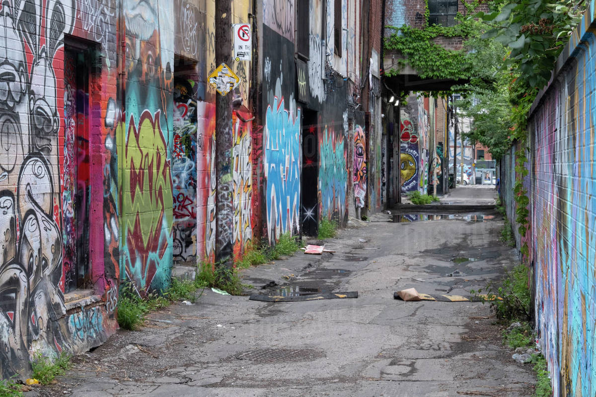 Toronto's Infamous Graffiti Alley in the Fashion District, Toronto ...