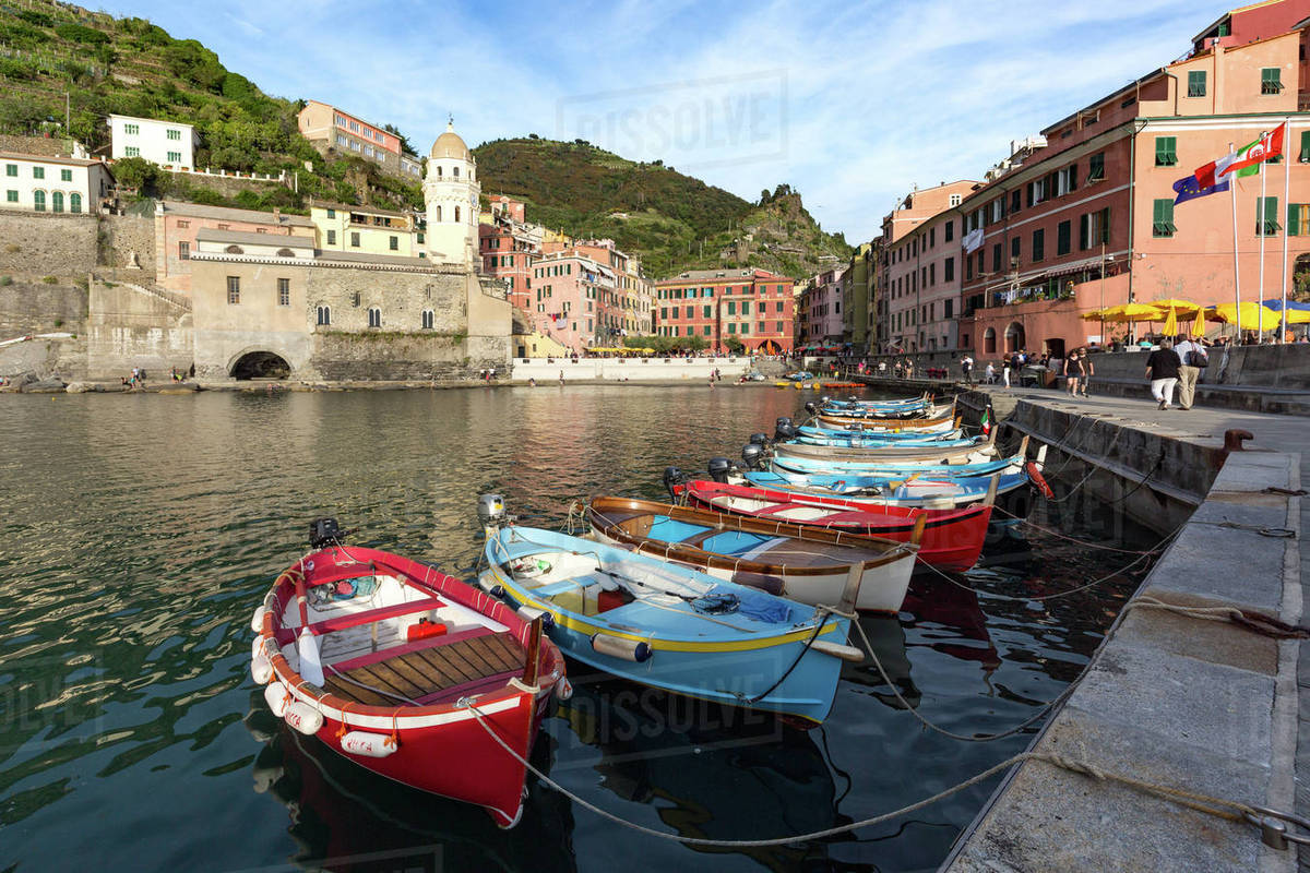 Colourful fishing boats in Vernazza harbour, Cinque Terre, UNESCO World ...