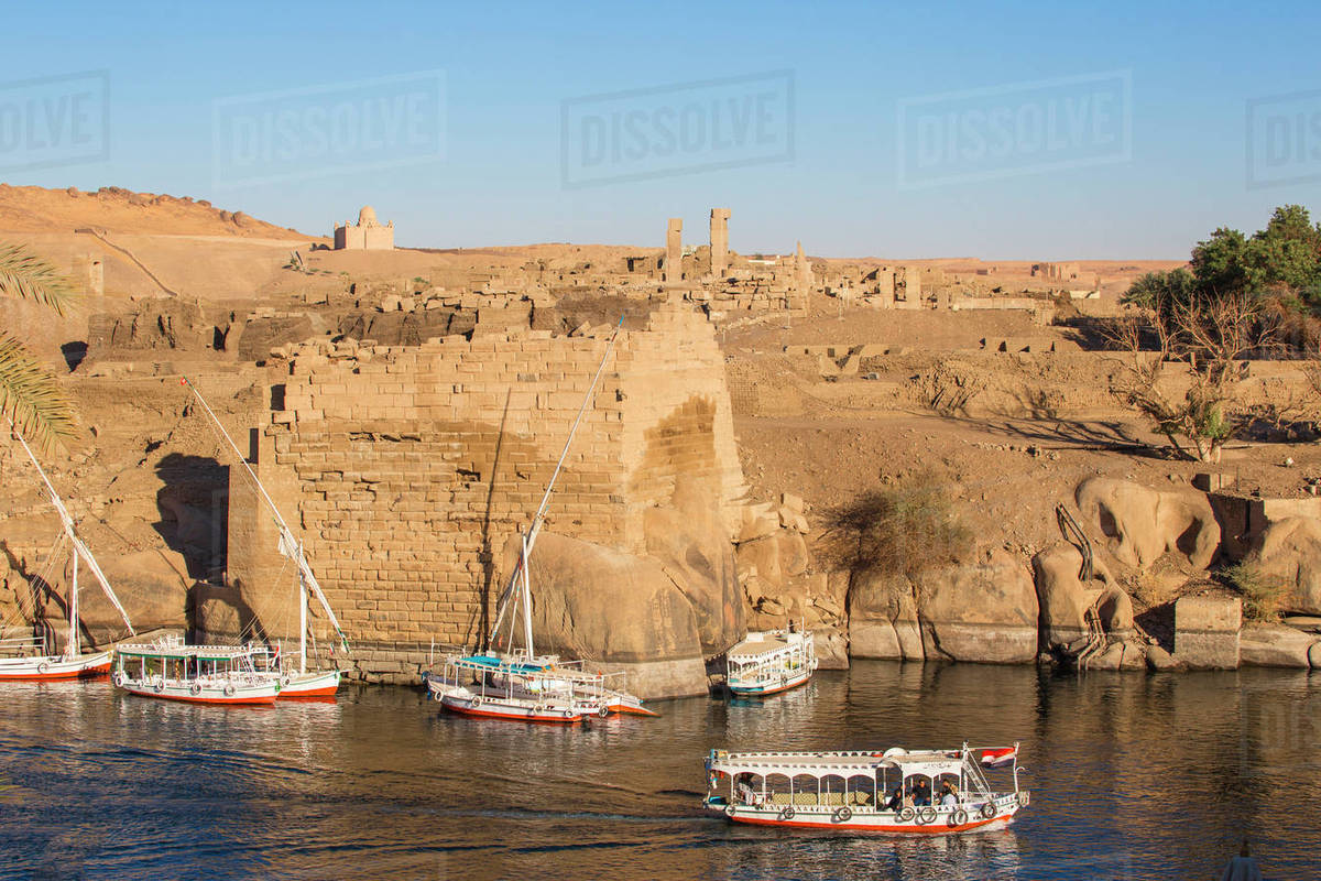 View towards Khnum ruins on Elephantine Island, Aswan, Upper Egypt ...