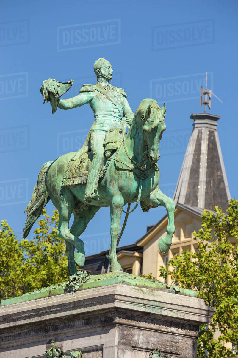 Place Guillaume II, equestrian statue of Grand Duke William II ...