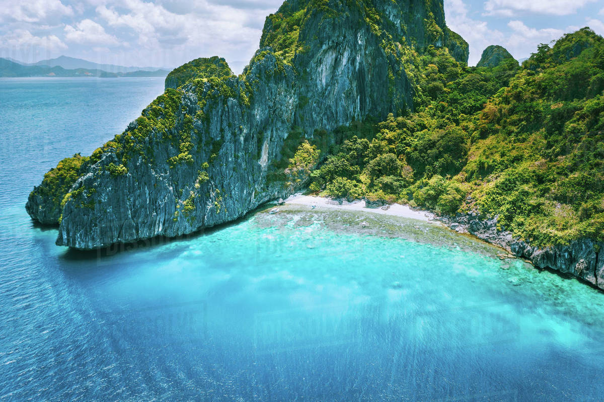 El Nido, Palawan. Aerial drone view of tropical Entalula Island. Huge ...