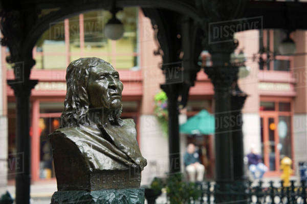 WA, Seattle, Chief Seattle statue and pergola at historic Pioneer ...