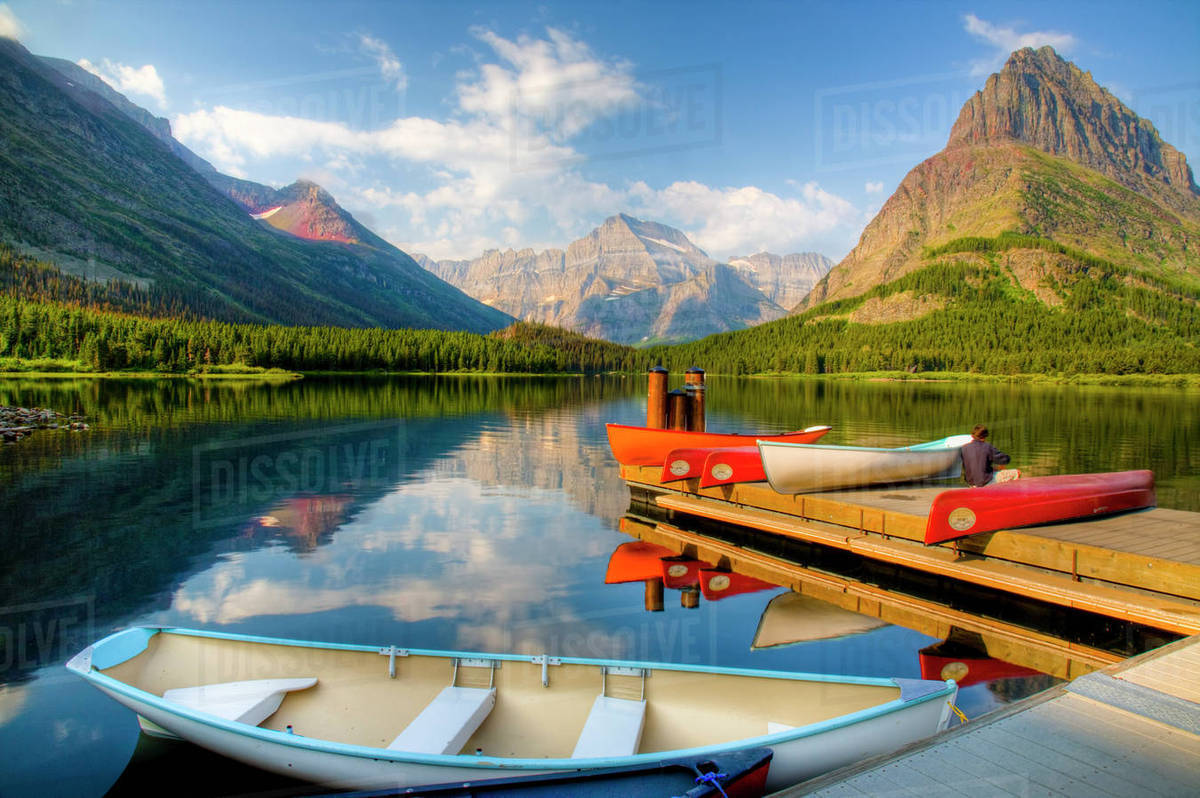 USA, Montana, Glacier National Park, Many Glacier, Swiftcurrent Lake ...