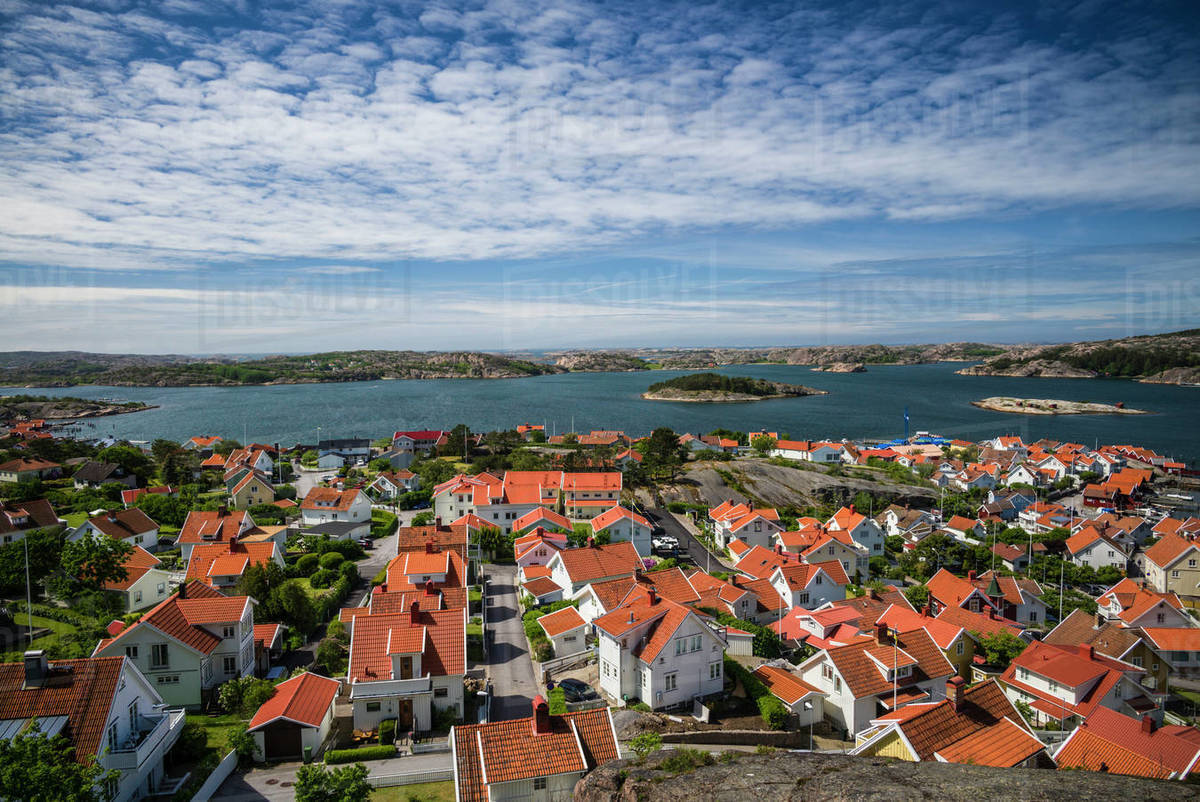 Sweden, Bohuslan, Fjallbacka, elevated town view from the Vetteberget cliff - Royalty-free Stock ...