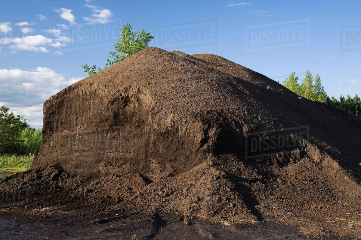 Pile of topsoil - Stock Photo - Dissolve
