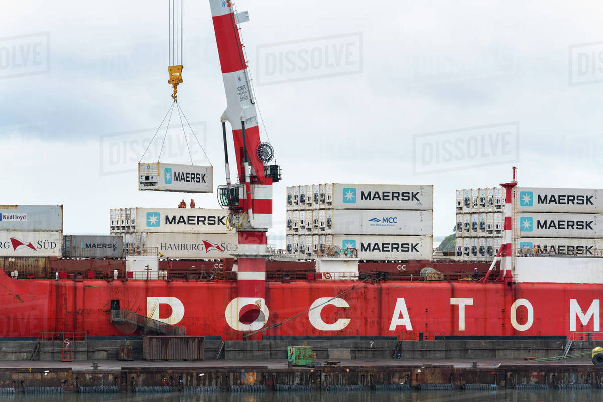 Crane unloading Russian container ship Sevmorput - nuclear-powered ...