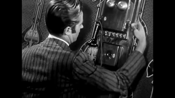 How women became great telephone switchboard operators in 1933. - HD ...