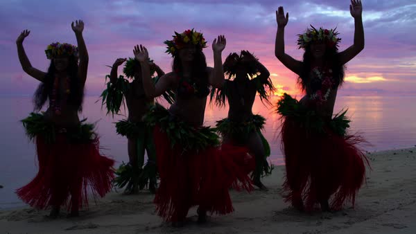 Polynesian Tahitian males performing war dance style hula dance ...