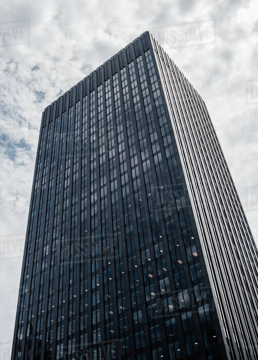 MONTREAL, CANADA - The Banque Canadienne Nationale office tower has 32 ...