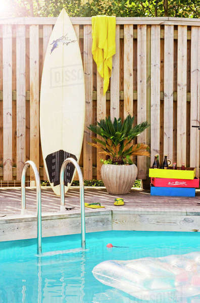 Swimming-pool - Stock Photo - Dissolve