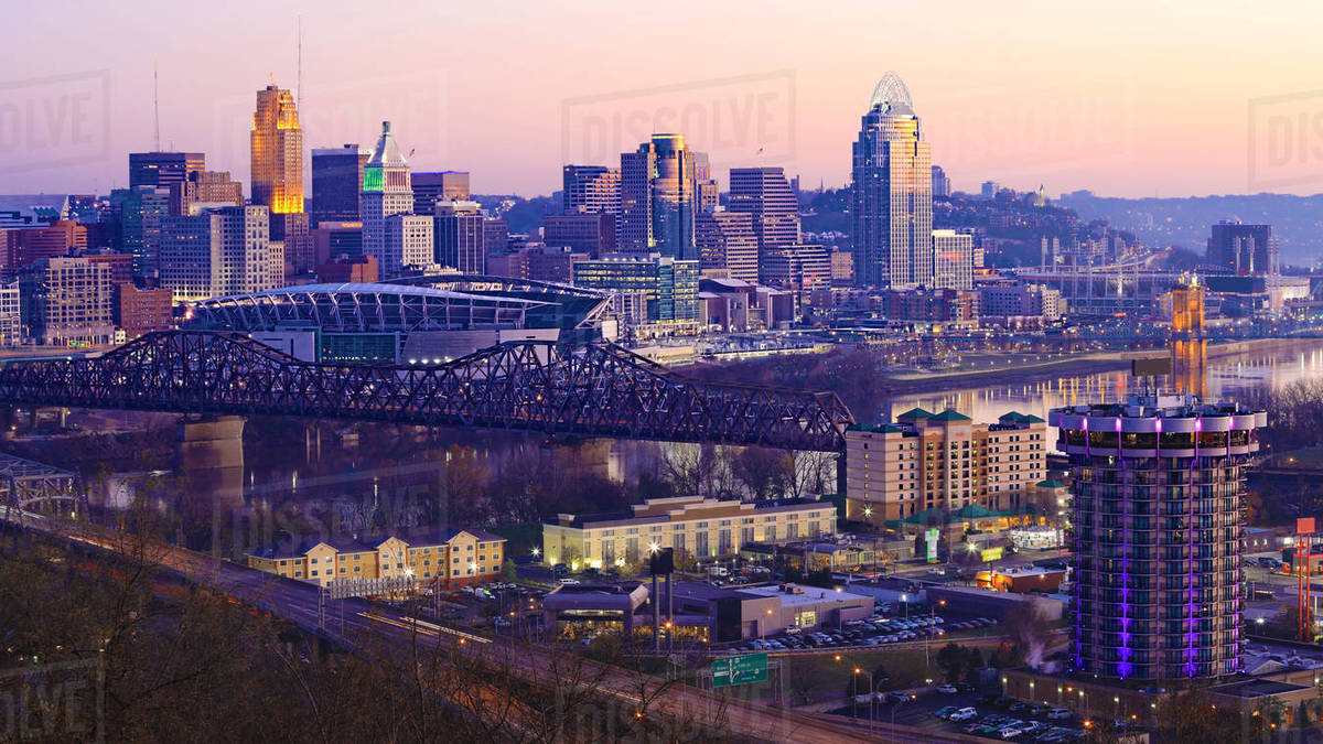 View of the Cincinnati, Ohio city center at sunset - Royalty-free Stock ...