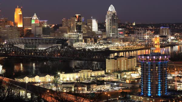 Looped day to night timelapse of Cincinnati, Ohio, United States 4K ...