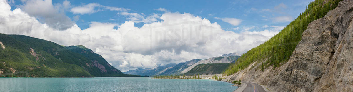 Scenic panorama view of Muncho Lake, Muncho Lake Provincial Park ...
