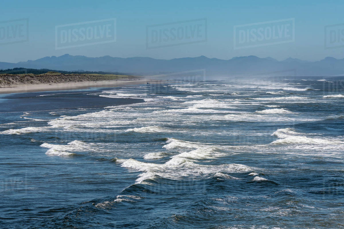 Surf and beaches at Fort Stevens State Park near the Columbia River in ...