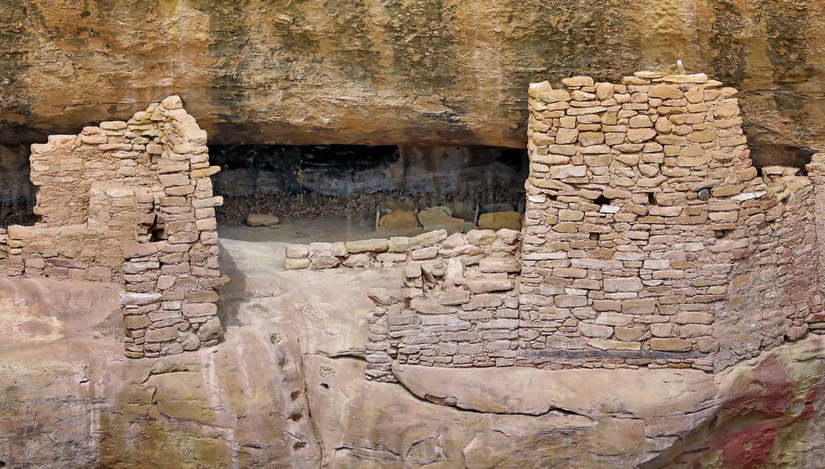 Ancestral Puebloan ruins of the stone structures in the cliff dwellings ...