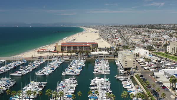 Aerial view of the Pacific ocean and houses near Redondo Beach ...