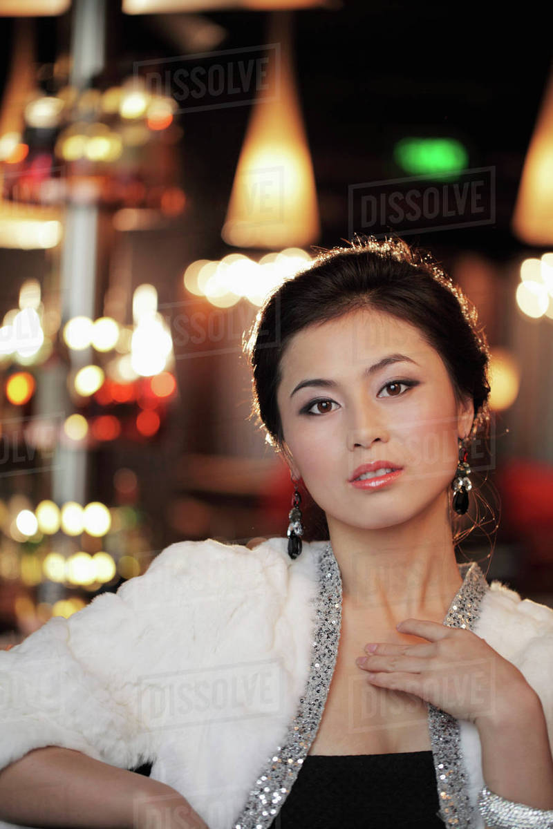 Head shot of elegantly dressed woman at night - Royalty-free Stock ...